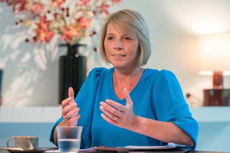 Dubbelgesprek Nico Daenens (Group Daenens) en Christine Mattheeuws (HDI ...